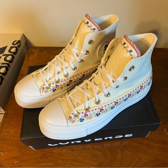 Converse | Shoes | Converse Womens Chuck Taylor All Star Free Spirit ...